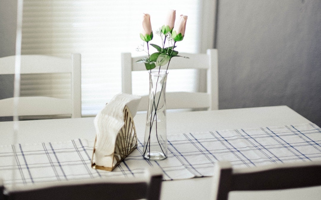 Esstisch Deko: So sieht Dein Tisch richtig einladend aus [inkl ...